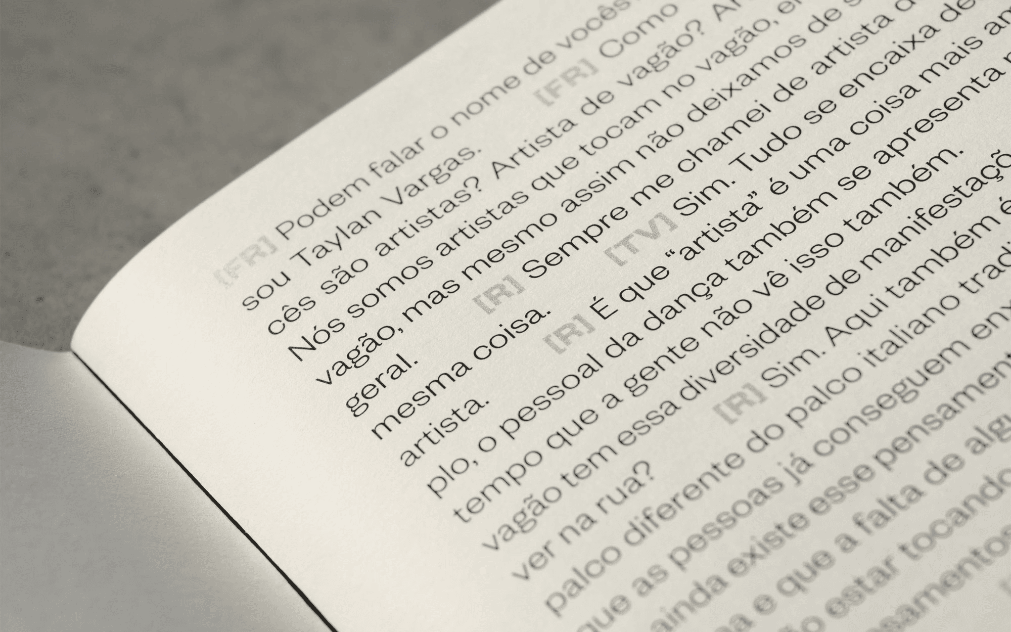 디자인 퀄리티를 높이는 영문 폰트 추천 3가지 - ANTIEGG 디자인