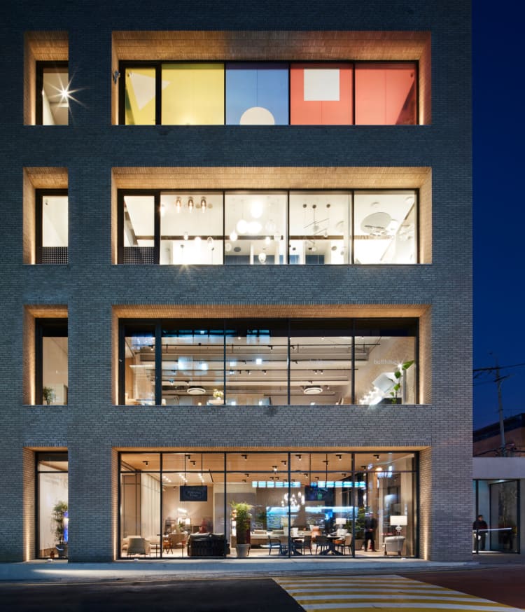 감각적인 홈스타일링을 위한 디자인 가구 편집샵 - ANTIEGG 라이프스타일