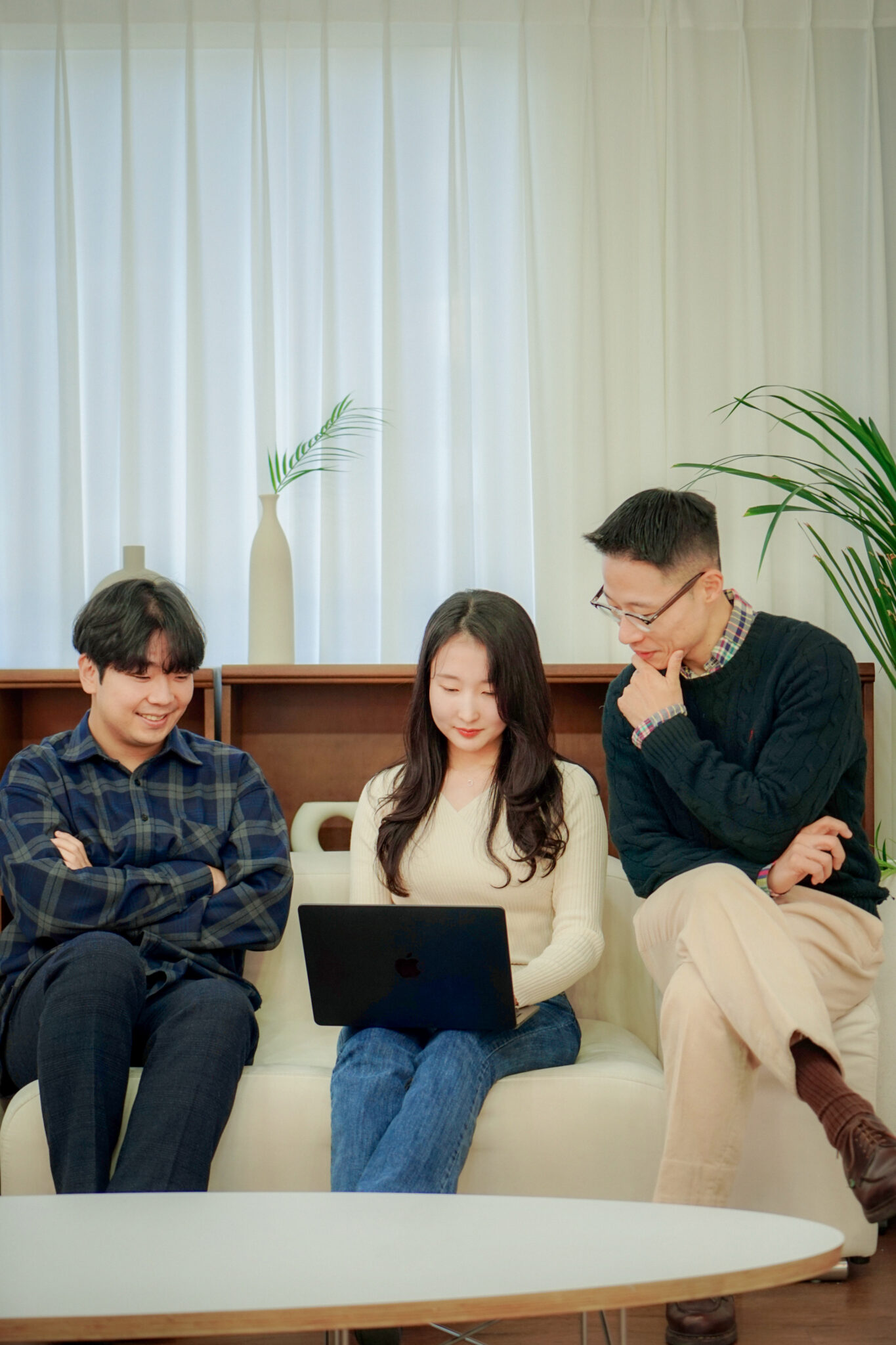 EDITOR:첫 문장을 쓰기까지의 흐릿함 - ANTIEGG 브랜디드