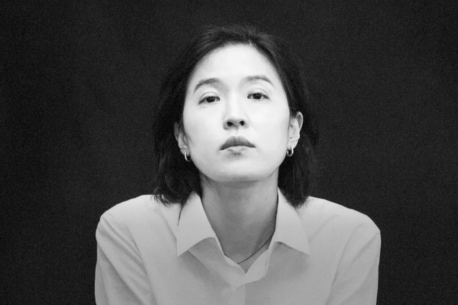 소설의 경계를 넓히는 작가가 자신의 세계를 넓히는 법 - ANTIEGG 컬쳐